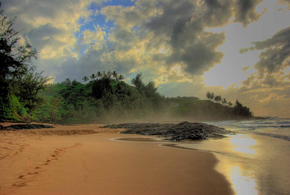 Top 6 Secret Adventure Beaches in America - Explore Gears